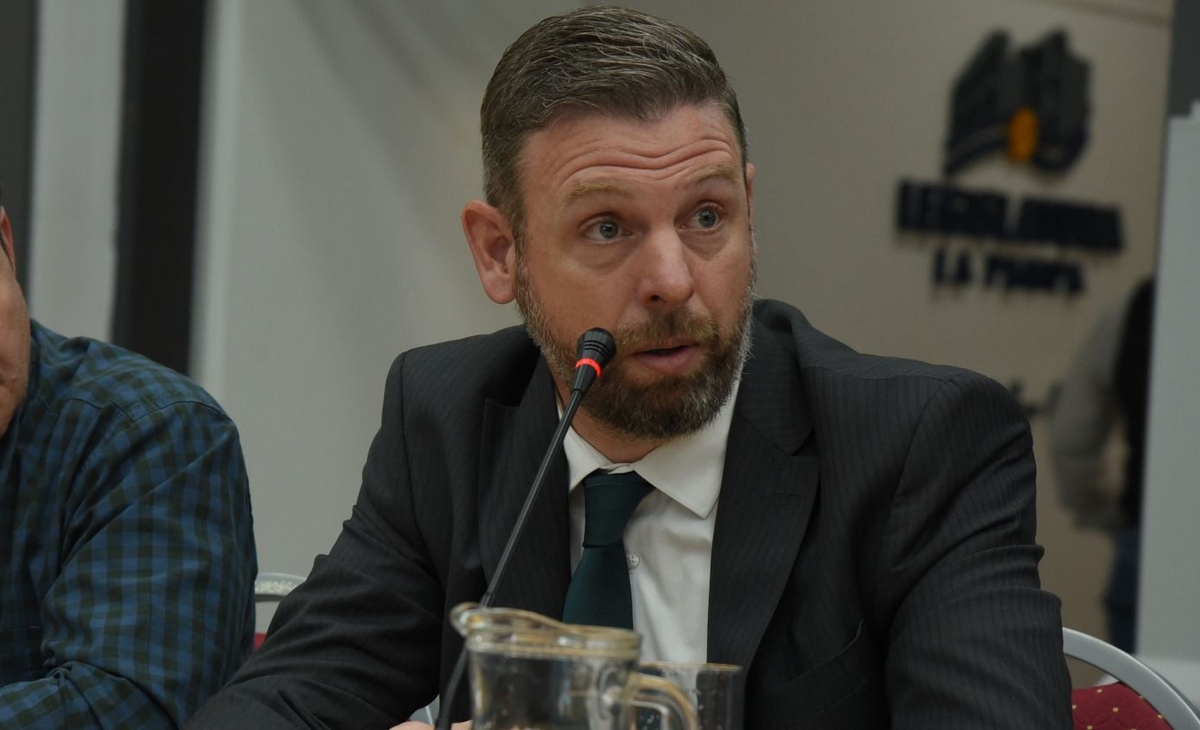 Medanito: “La gente no pagará costos ambientales”, aseguró Toso