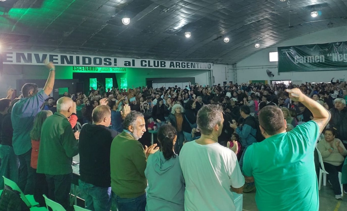La Plural pone primera y marca la cancha en Santa Rosa
